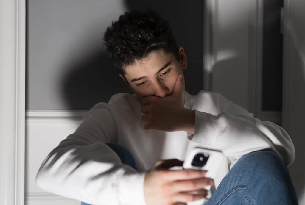 Online Mirrors: Reflections On The Role Of Social Media On Eating Disorders