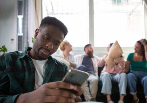 Social Media On Mental And Relational Health: Finding The Balance